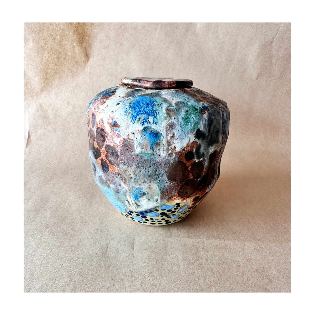 Urns and Lidded Jars – Benna co